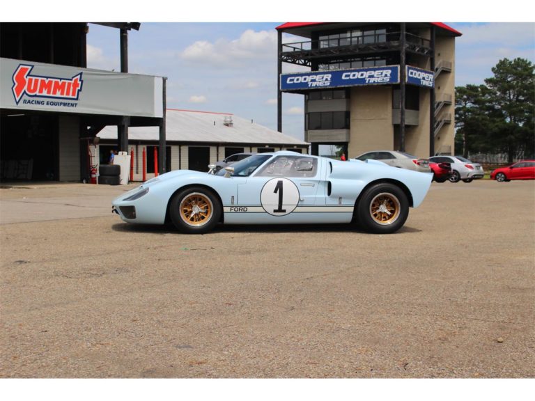 Superformance GT40 MKII - MMG Superformance