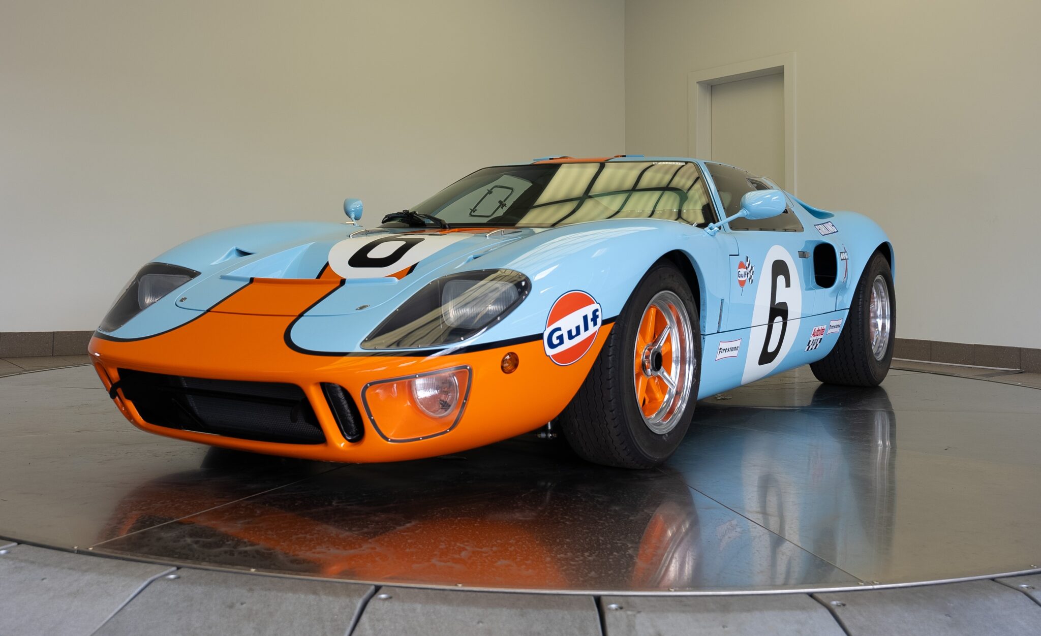 Superformance GT40 MKI Gulf Livery - MMG Superformance