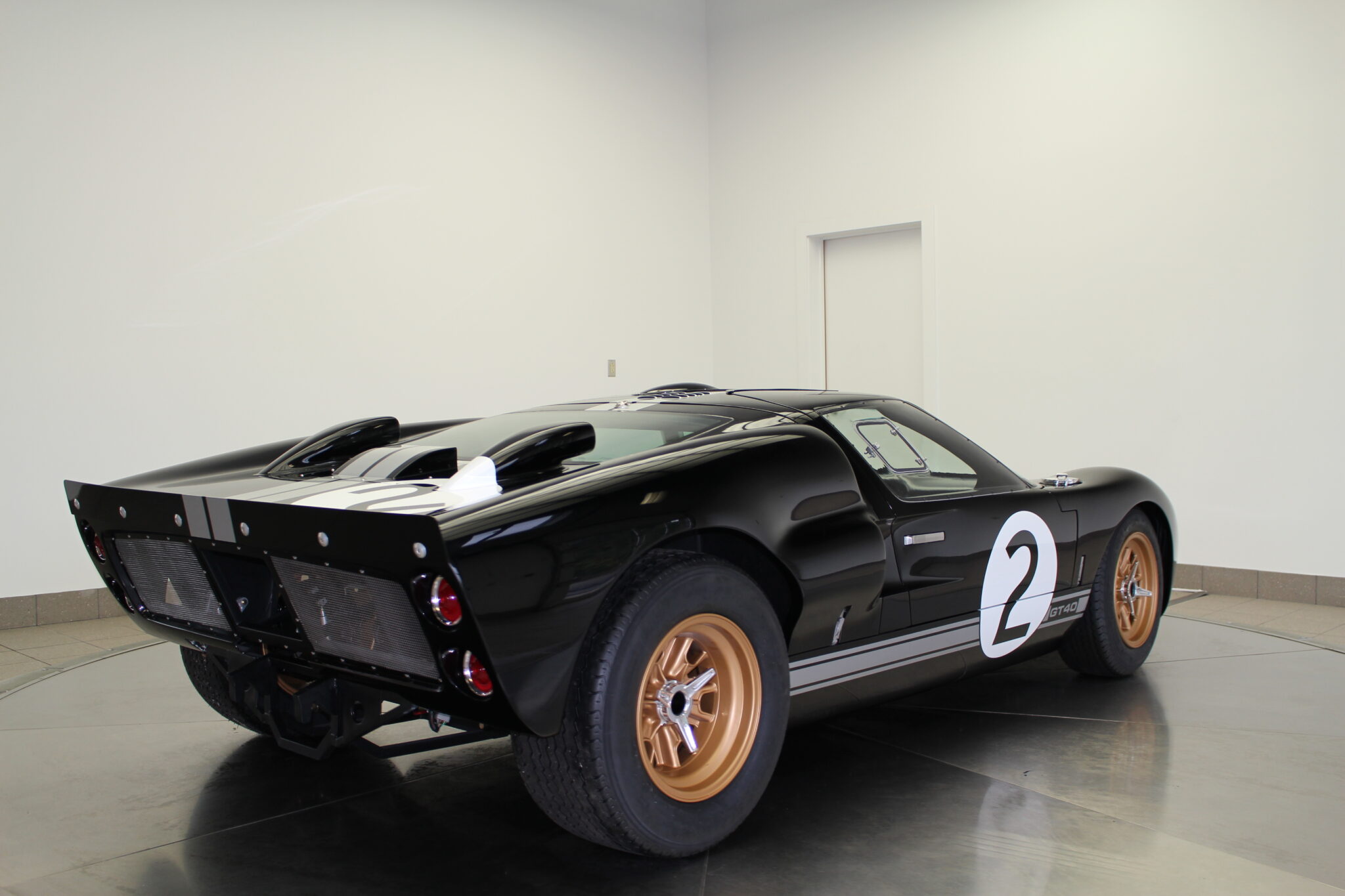 Superformance GT40 MKII - MMG Superformance